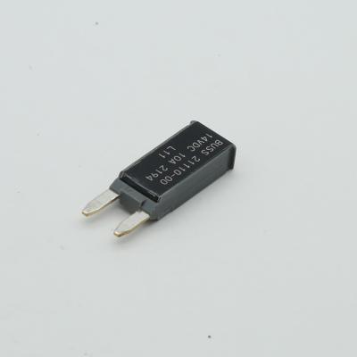 China Bussmann Serie 210 Automotriz modificada para el restablecimiento térmico mini interruptor 10A 15A 20A 25A en venta