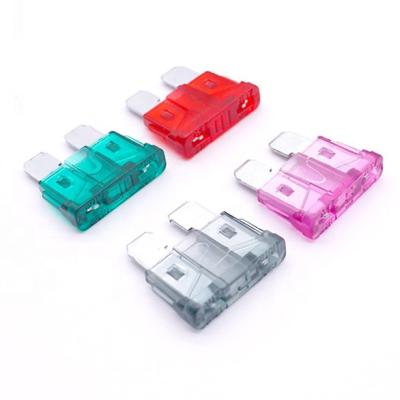 China 12V/24V 4 6 8 10 Way Circuit Automotive Fuse Box with 40A Rated Current and Transparent Cover for sale