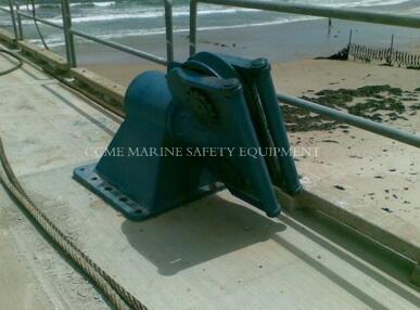 China marine roller fairlead marine hardware bitt bollard for sale