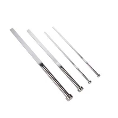 China Precision Plastic Injection Mold Pins Ejector And Sleeve Blade Manufacturing Custom for sale