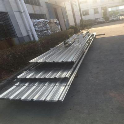 Cina strati ondulati di acciaio inossidabile di spessore di 0.5mm 0.7mm per il rivestimento della parete in vendita