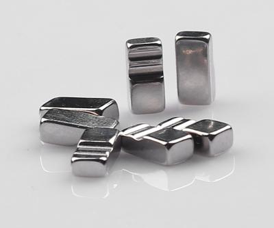 Cina materiali magnetici d'argento luminosi di NdFeB con l'alto perfermance in vendita