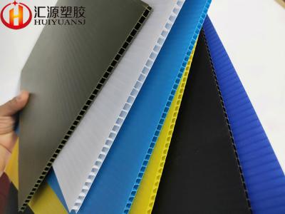 中国 再使用可能な波形のプラスチック包装シート、3mm PPはプラスチック板を波形を付けた 販売のため
