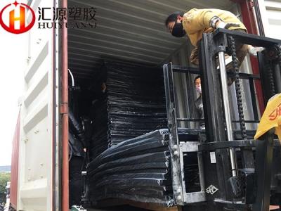 China Schokbestendige Vochtbestendige Zwarte 2mm Coroplast-Bladen 4x8 Te koop