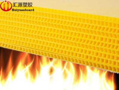 China листы 8mm многоразовые огнеупорные желтые рифленые пластиковые for sale