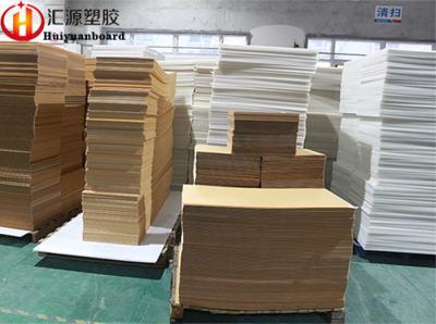 Chine Les feuilles ignifuges résistantes de Correx, ont coloré les feuilles en plastique ondulées à vendre