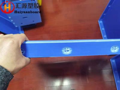 China Caixa plástica ondulada reusável empilhável amigável de Eco à venda