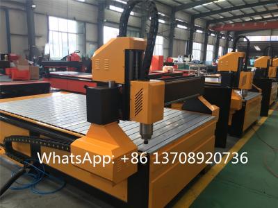 China 4x8 ft Automatic 3D Cnc Wood Carving Machine , 1325 Wood Working Cnc Router for Sale for sale