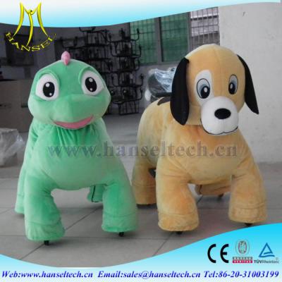 中国 Hansel safari animal motorized ride indoor amusement park equipment electric stuffed animals adults can ride theme park 販売のため