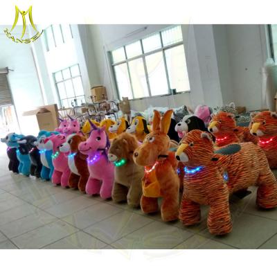中国 Hansel coin operated horse ride plush unicorn electric scooter amusement park rides for rent zippy pets for sale 販売のため