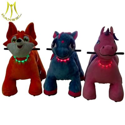 中国 Hansel interesting toys motorized horse toy plush animals for kids 販売のため