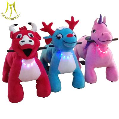 中国 Hansel happy rides on animal plush kids ride on electric animal scooter for sale 販売のため