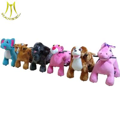 中国 Hansel wholesale walking coin operated motorized plush riding animals 販売のため