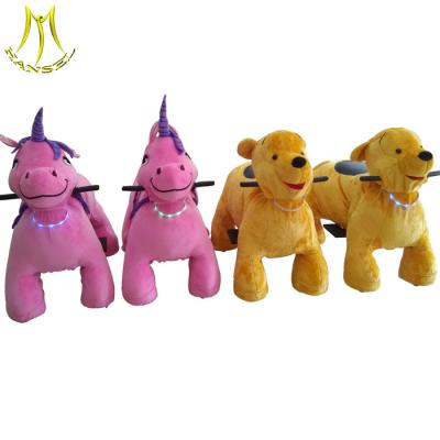 中国 Hansel electrronic animals kids amusement ride on plush toy car 販売のため