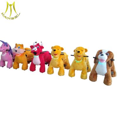 中国 Hansel  plush rocking horse motorized plush riding animals with music 販売のため