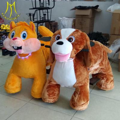 中国 Hansel high quality battery operated 4 wheels scooter motorized plush riding animals with batttery indicator 販売のため