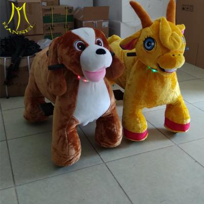中国 Hansel attractive plush motorized animals walking animal toys kids amusement rides 販売のため
