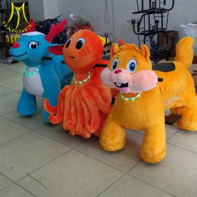 中国 Hansel children's electric car ride on toy plush animal rides electric animal scooter ride 販売のため