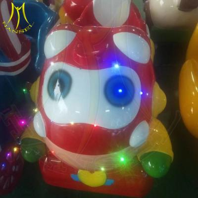 中国 Hansel indoor game machine fiber glass small coin operated amusement ride 販売のため