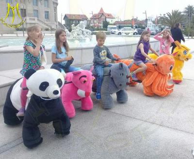 中国 Hansel outdoor playground walking coin operated motorized plush riding animals 販売のため