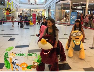 中国 Hansel furry animal christmas horse plush ride on animal toy with coin 販売のため