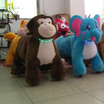 中国 Hansel electric funfair plush battery operated stuffed animal toys ride 販売のため