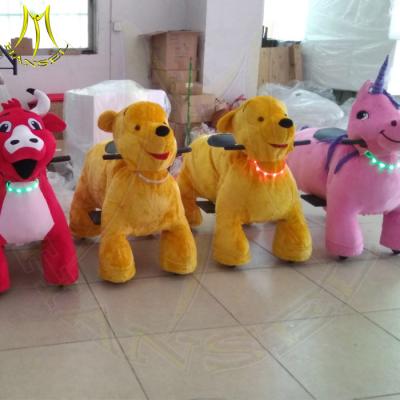 中国 Hansel hot selling electric walking battery operated plush animal rides 販売のため