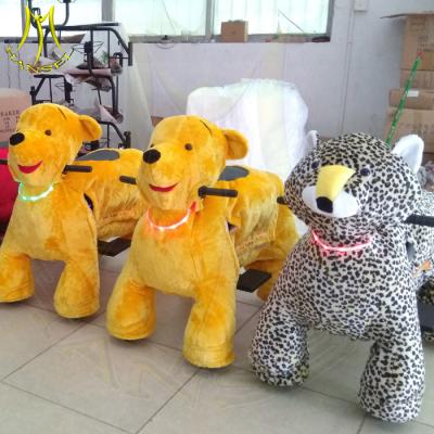 中国 Hansel entertainment battery operated walking plush electric animal car 販売のため