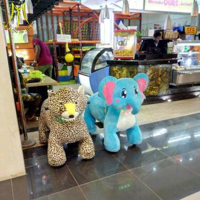 中国 Hansel amusement park battery animal kids plush electric rides on animal 販売のため