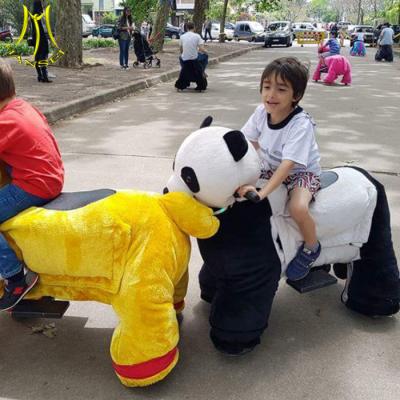 中国 Hansel 150KG plush animal walking rides panda indoor amusement park rides 販売のため