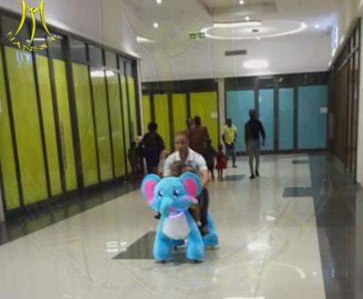 中国 Hansel battery operated plush electric ride on horse toy motorized elephant ride 販売のため
