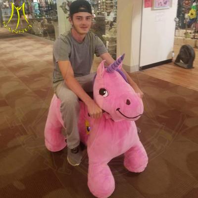 中国 Hansel wholesale walking coin operated motorized plush riding animals 販売のため