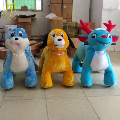中国 Hansel amusement battery operated stuffed walking animal ride on toy car 販売のため