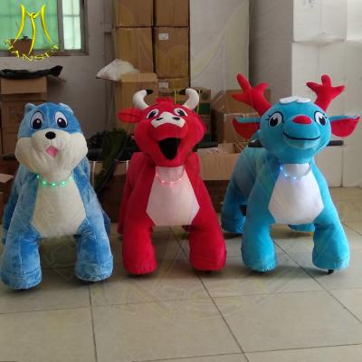 中国 Hansel amusement park moving stuffed electric animal scooters for children 販売のため