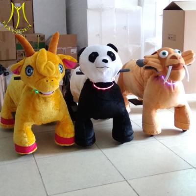 中国 Hansel Guangzhou toy walking fireproof animals electric ride on animals 販売のため