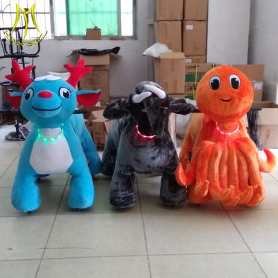 中国 Hansel amusement park walking electric plush rideable toy motorized animals 販売のため