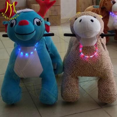 中国 Hansel amusement park games kiddie electric ride on walking animal ride 販売のため
