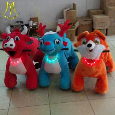 中国 Hansel wholesale walking coin operated motorized plush riding animals 販売のため