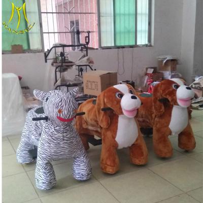 中国 Hansel  indoor and outdoor electric plush horse for sale hot electric animal scooter 販売のため