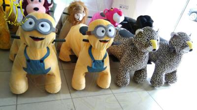 中国 Hansel amusement park walking battery operated animal large plush ride 販売のため