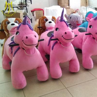 中国 Hansel plush animals kids animal mountable walking toy horse animales 販売のため