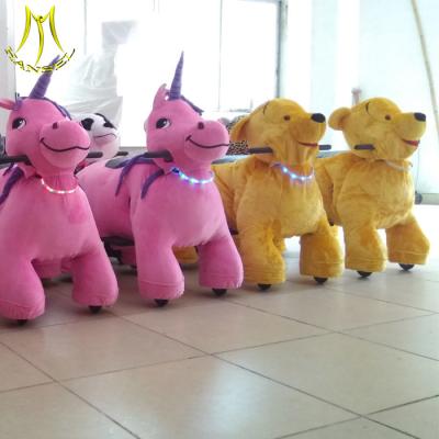 中国 Hansel hot selling kids moving battery operated ride on stuffed animal scooters 販売のため