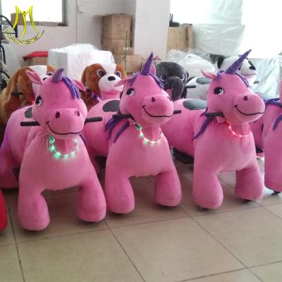 中国 Hansel outside amusement park rides with non coin children electric cars with ride on horse toy pony for sale 販売のため