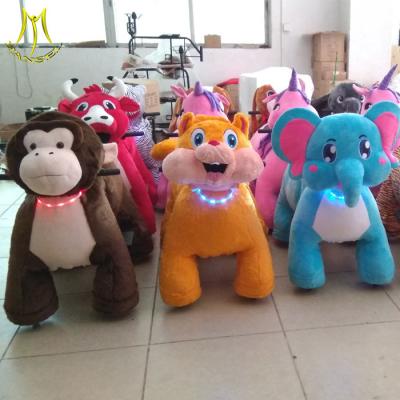 中国 Hansel funny moving animations amusement park playground stuffed walking animal for sale 販売のため