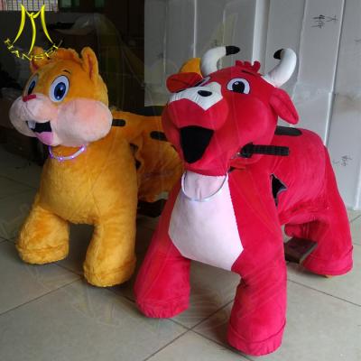 中国 Hansel naughty castle playground kids ride on plush animal electric scooter 販売のため