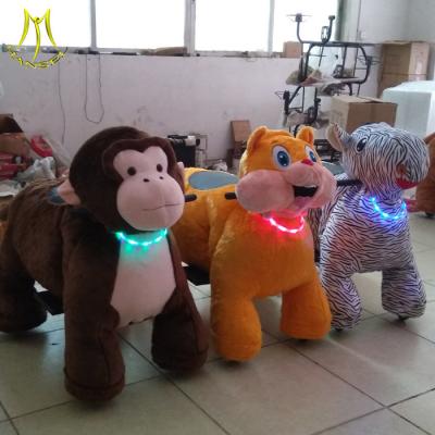 中国 Hansel  indoor playground battery operated ride horse moving toy 販売のため