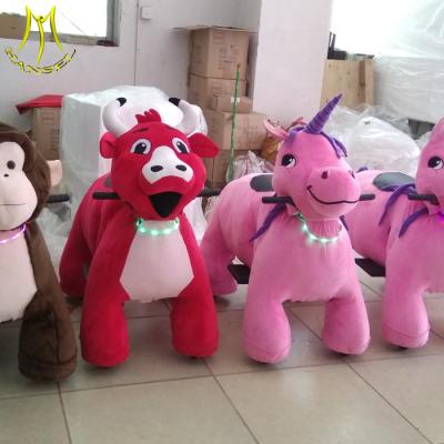 中国 Hansel outdoor playground stuffed animals plush mechanical animal horse ride 販売のため