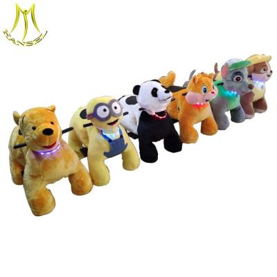 中国 Hansel  coin operated plush ride on toy dog walking machine for outdoor playground 販売のため