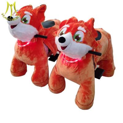 中国 Hansel happy rider battery operated walking animal toy horse ride 販売のため