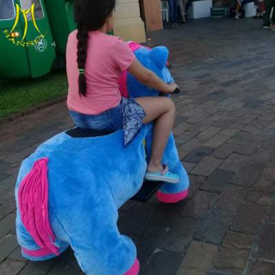 中国 Hansel high attractive kid amusement park trains rides for sale coin game stuffed animal party motorized ride for party 販売のため